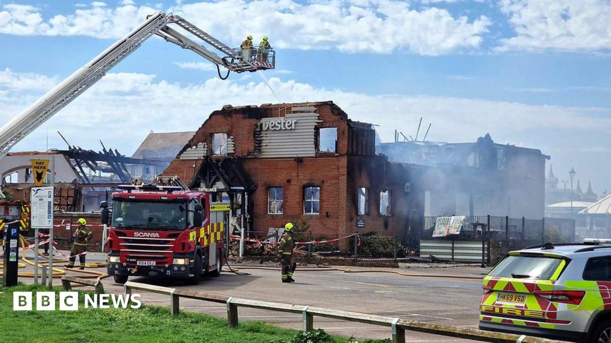 Littlehampton fire: Fundraiser for Harvester staff who 'lost everything ...