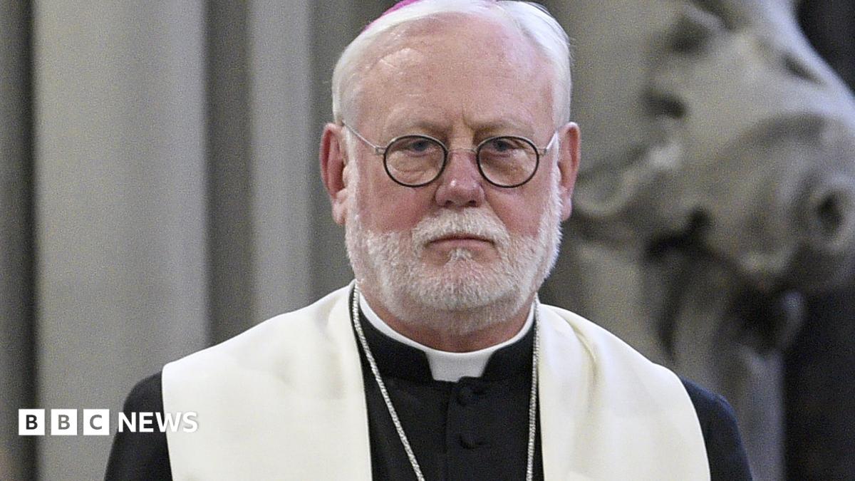 Queen Elizabeth II: Pope to send Liverpool priest to monarch's funeral ...