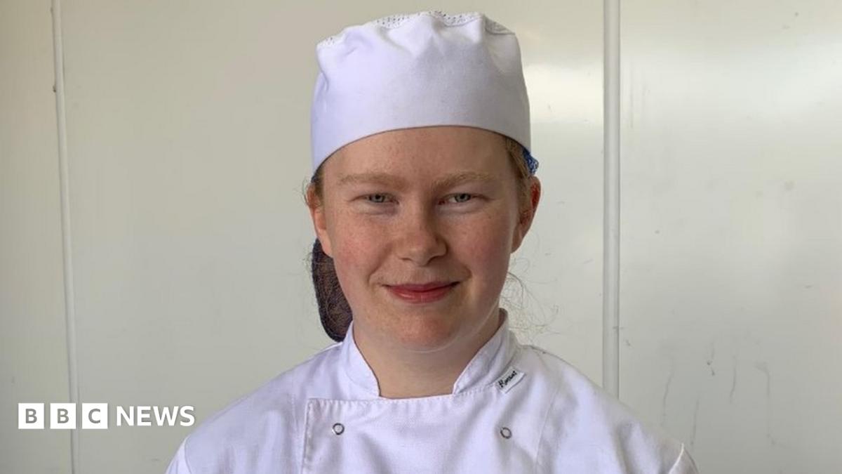 Leicester student pair through to pastry chef competition finals - BBC News