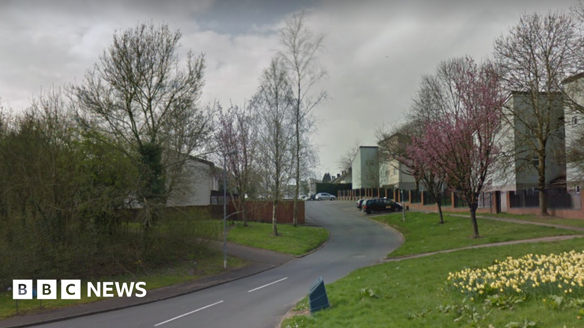 Cardiff murder probe police arrest woman in Pentwyn - BBC News