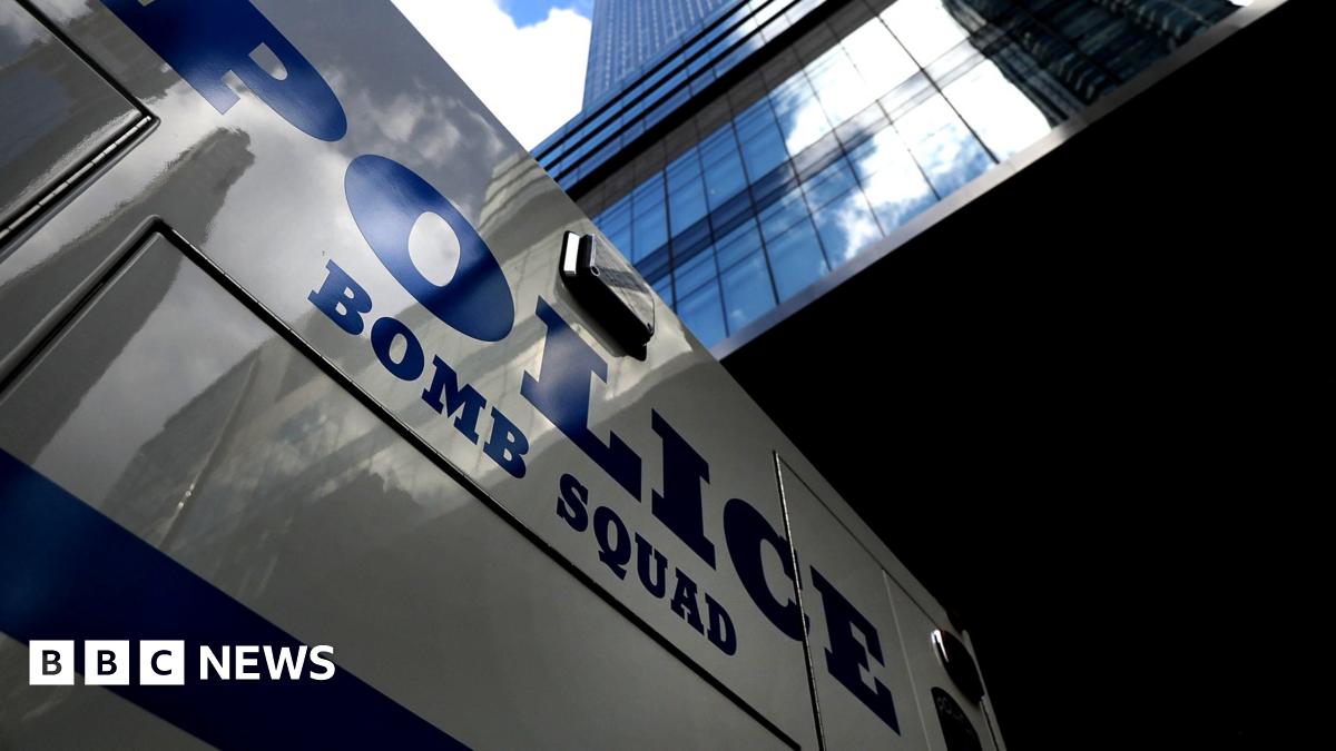 US mail bomb threats: How the suspect was apprehended - BBC News