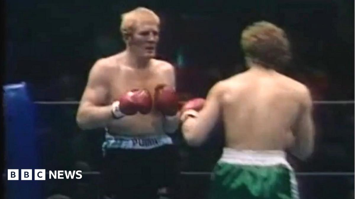 Richard Dunn: Boxer's family sent rare fight footage after appeal - BBC ...