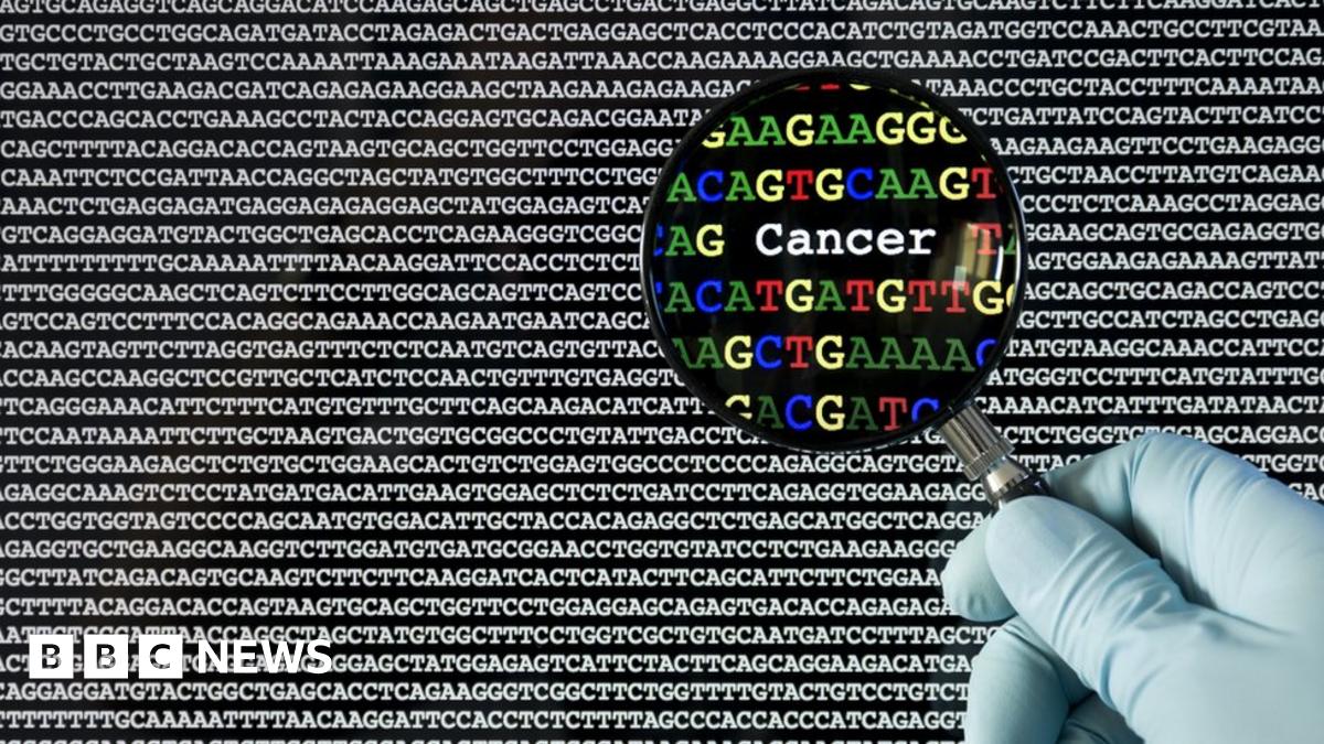 Chief medical officer calls for gene testing revolution - BBC News