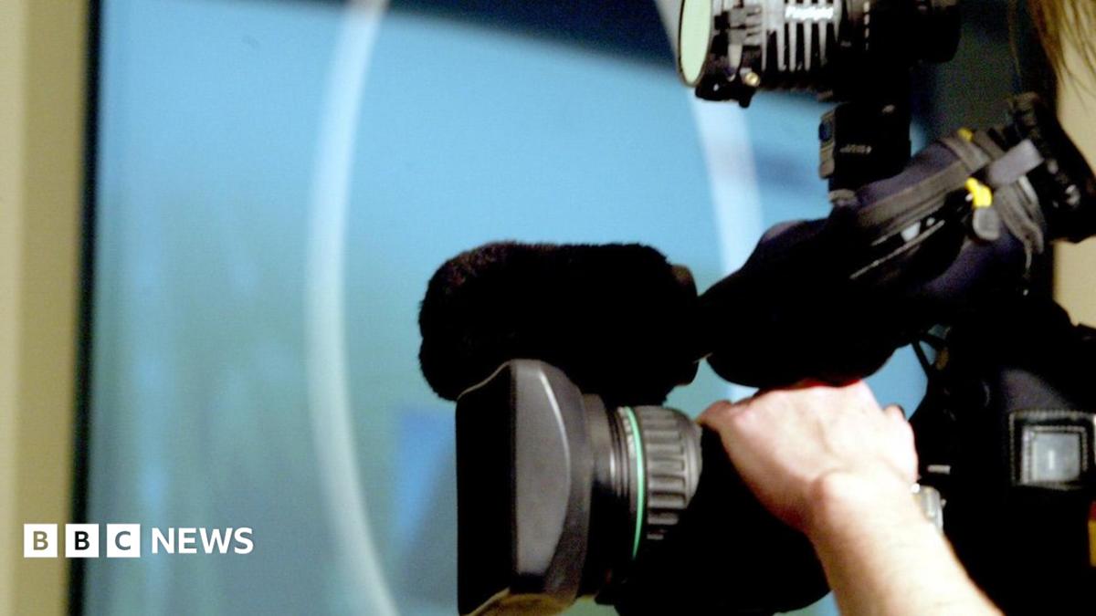 BFI funding to develop emerging Berkshire film and TV crew - BBC News