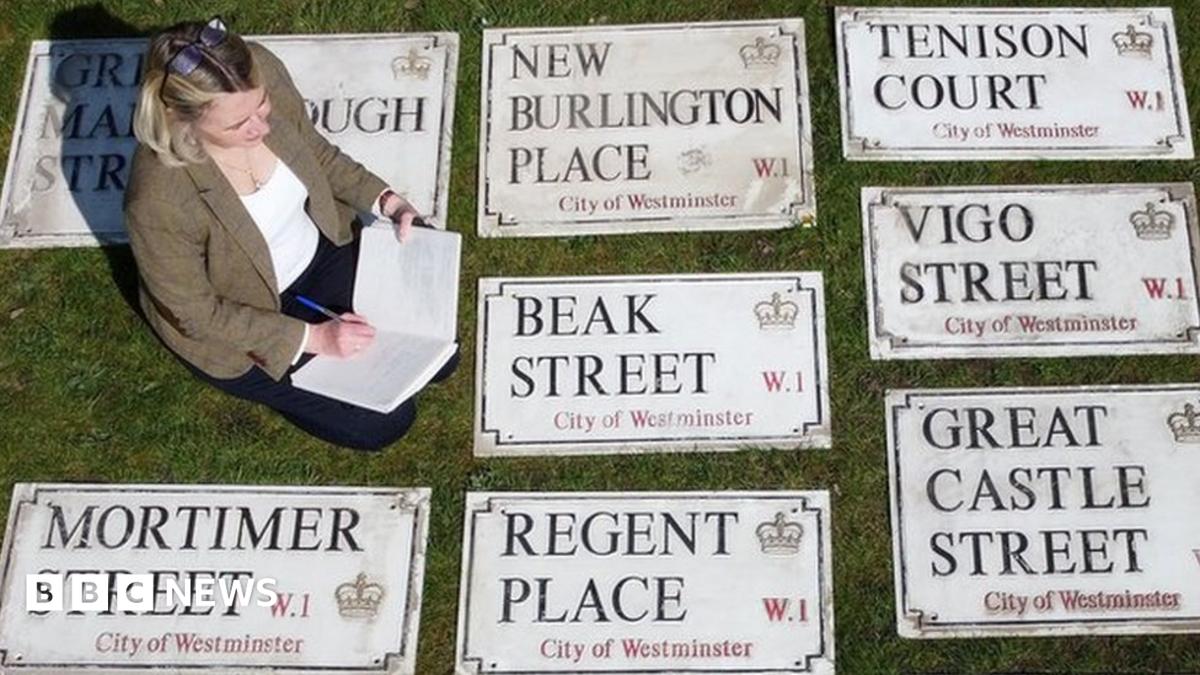 Hundreds of retro London street signs up for auction - BBC News