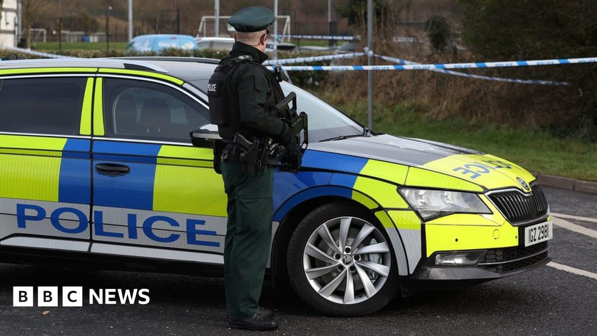 PSNI: Data breach 'wake-up call' for UK forces, review says - BBC News