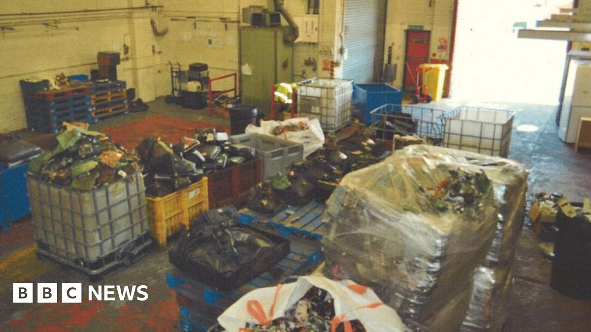 Leeds recycling fraudster Terry Dugbo's jail term extended - BBC News