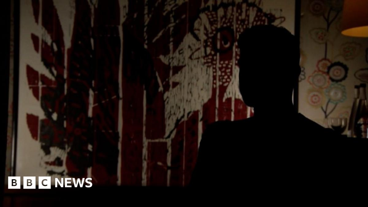 Daryll Rowe guilty of infecting men with HIV - BBC News