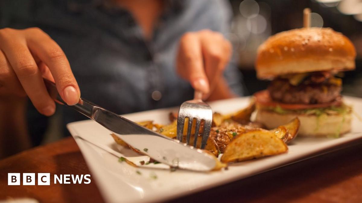 Warning over 'risk' of calorie labelling on restaurant and cafe menus ...