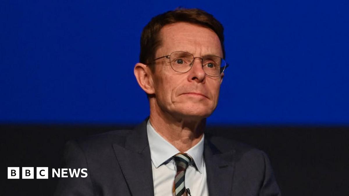 West Midlands Mayor Andy Street turns down £16k pay rise - BBC News