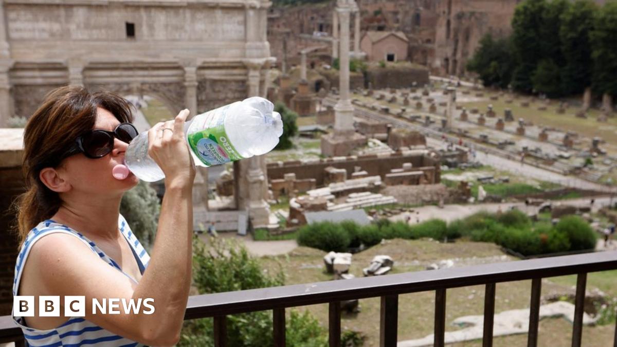 Europe heatwave: Hot weather sweeps across southern Europe - BBC News