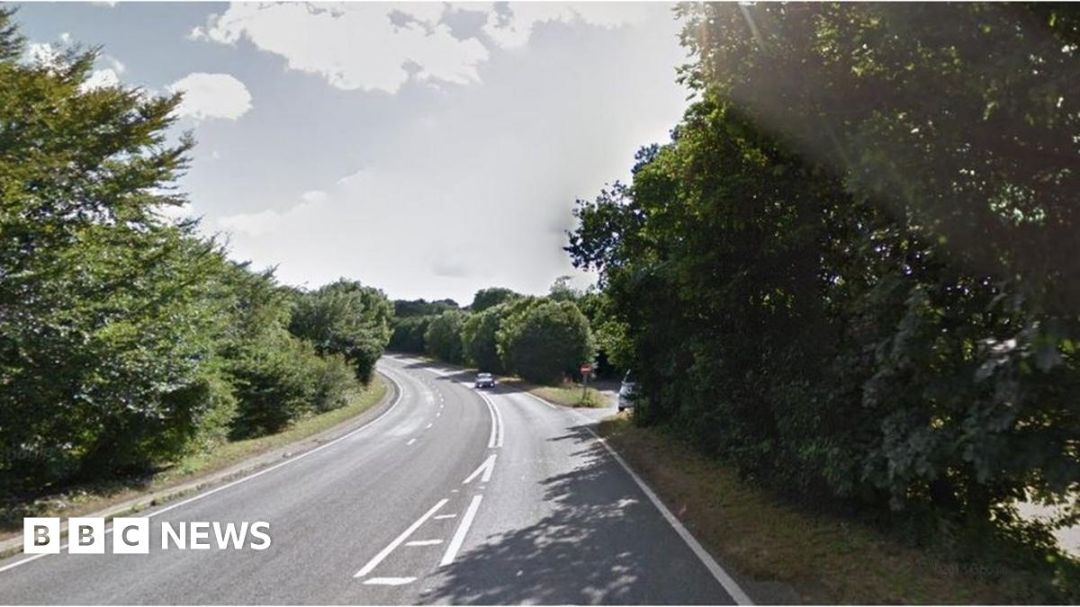 Cornwall road drainage questions after driver died - BBC News