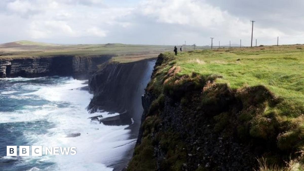 Greater Skellig Coast named Ireland's first 'Hope Spot' - BBC News