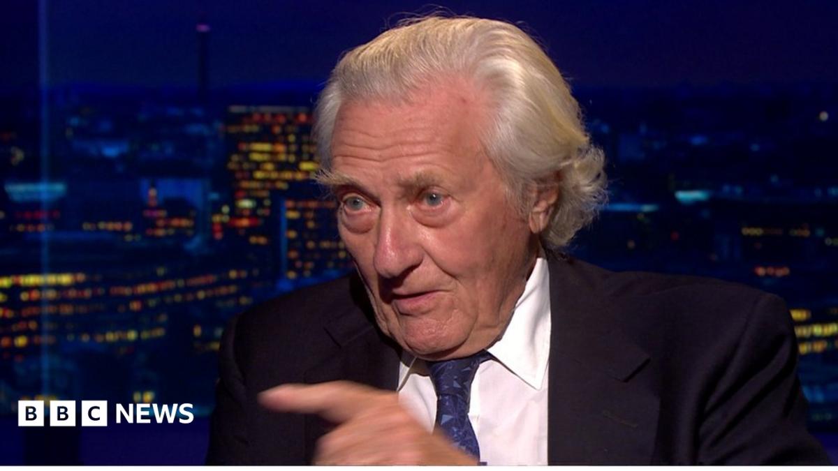Hezza recalls his 'ugly, lovely' hometown - BBC News