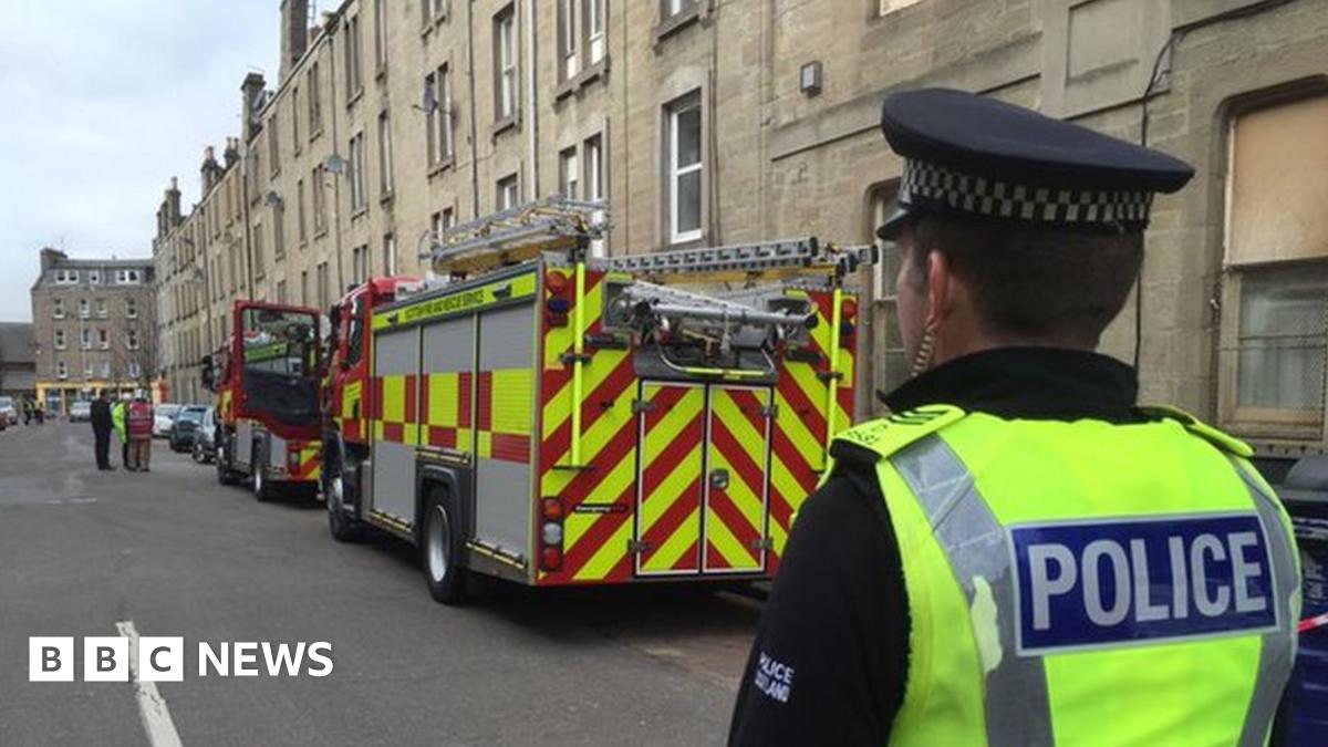 Evelyn McCabe and Steven Bown killed in Dundee fire - BBC News