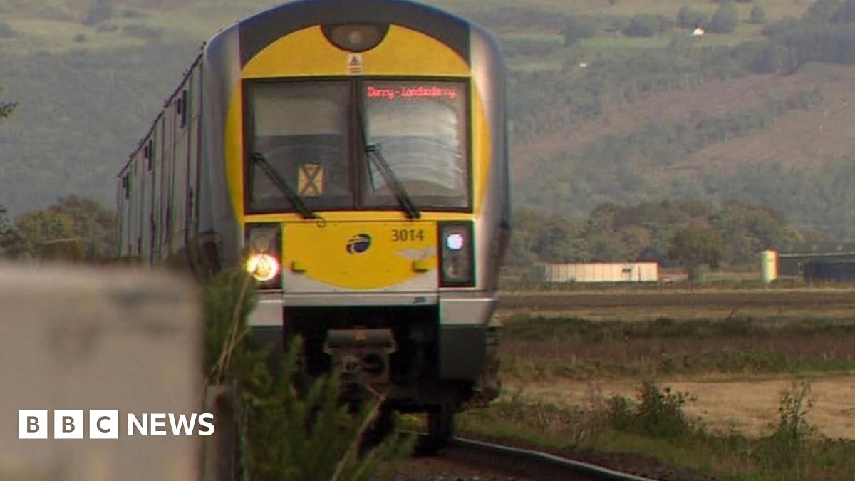 Translink urged to add extra carriages on Derry-Belfast train line ...