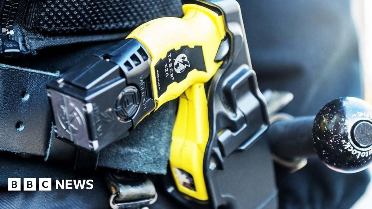 Scottish transport police use Taser for first time - BBC News