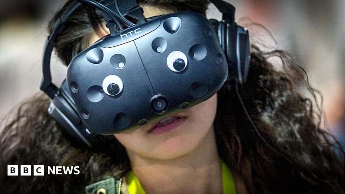 CES 2018: Tech preview of the show's coolest new products - BBC News
