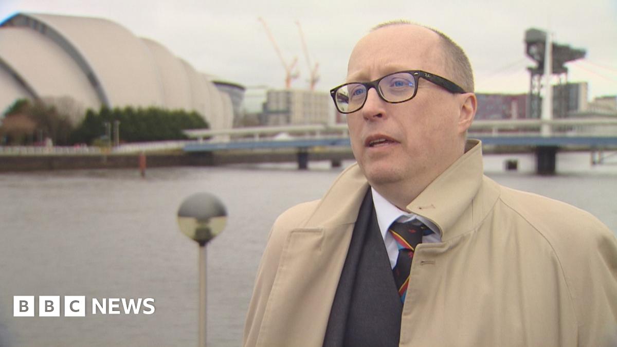 GP closes Argyll surgery to patients over virus fears - BBC News