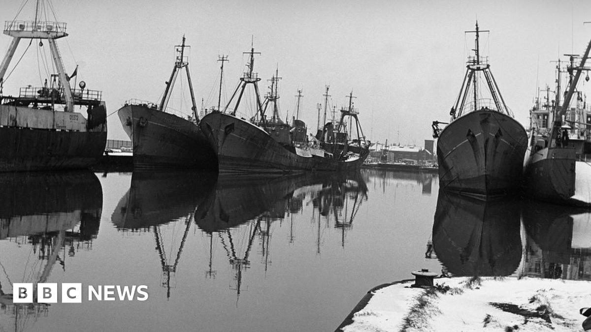 Triple trawler tragedy: The Hull fishermen who never came home - BBC News