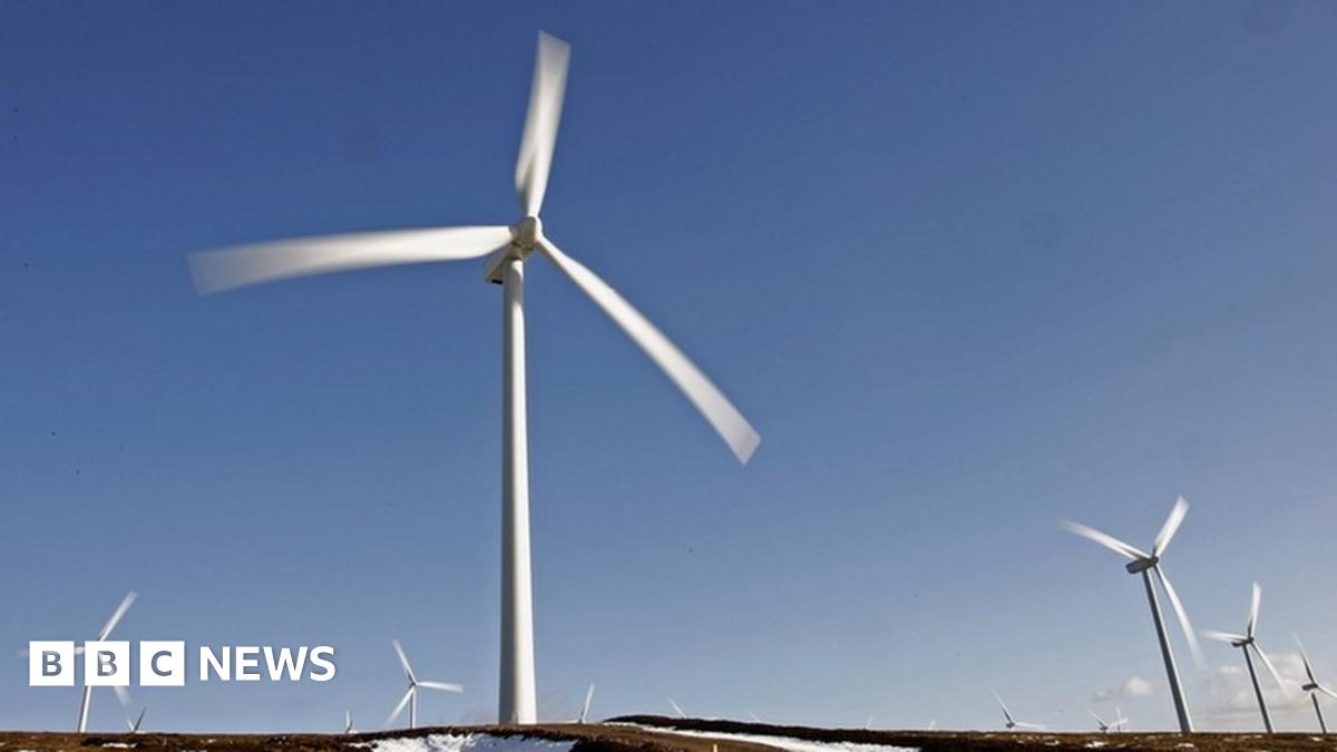 Scotland sets 50% renewable energy target - BBC News