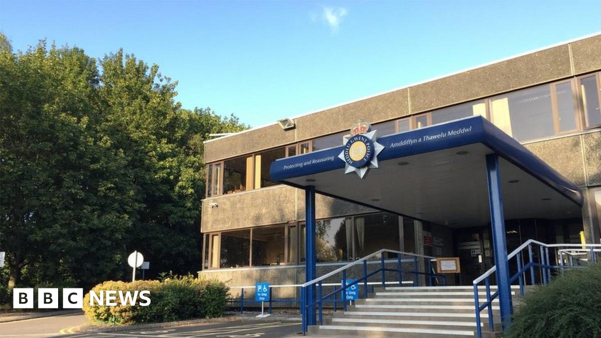 Gwent Police: PC Simon Rohman sacked for gross misconduct - BBC News