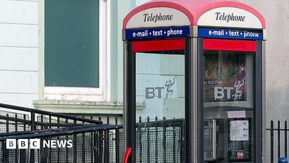 Phone boxes: New Ofcom rules to protect NI payphones - BBC News
