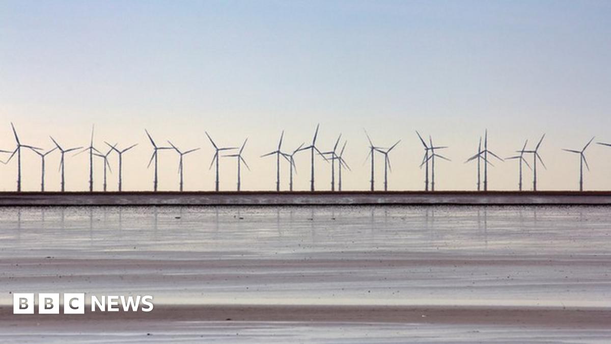 Dumfries and Galloway wind turbine total approaches 600 - BBC News
