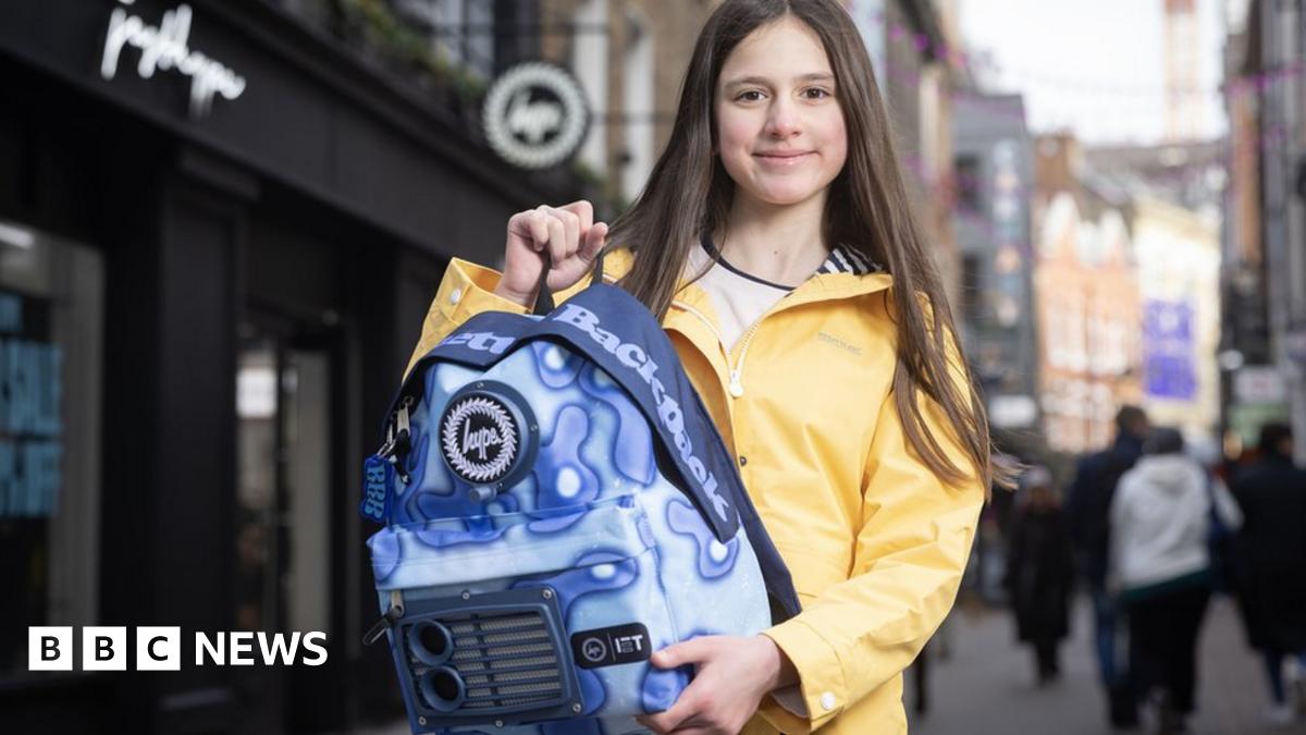 Pollution-battling backpack wins design competition - BBC News