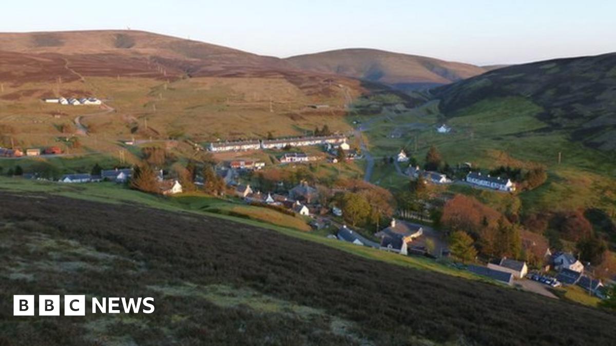 Thieves strike in Scotland's highest village Wanlockhead - BBC News