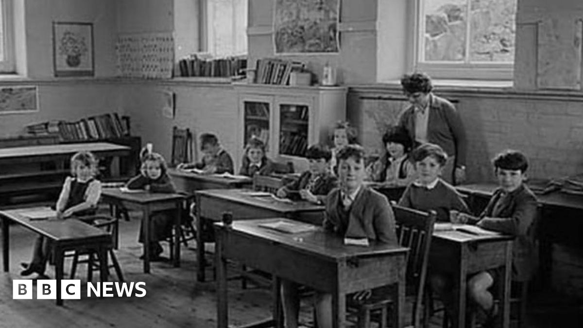 Tryweryn: Personal stories 50 years after drowning - BBC News