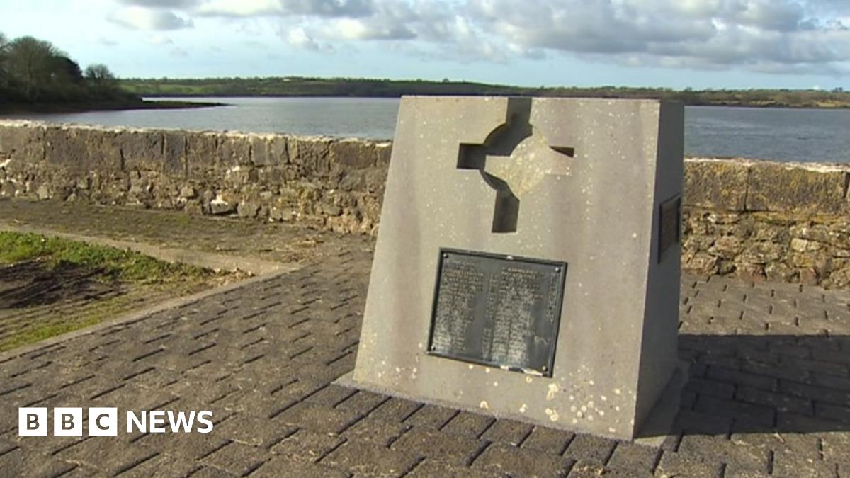 New plaque for Pembrokeshire's 'forgotten' pit disaster - BBC News