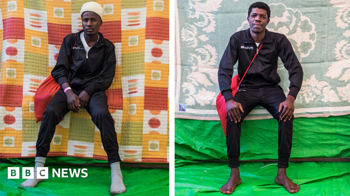 Setting up a photography studio at sea - BBC News