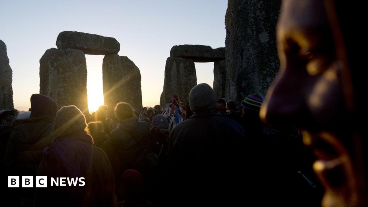 'Sun standing still': Why do we celebrate the solstice? - BBC News