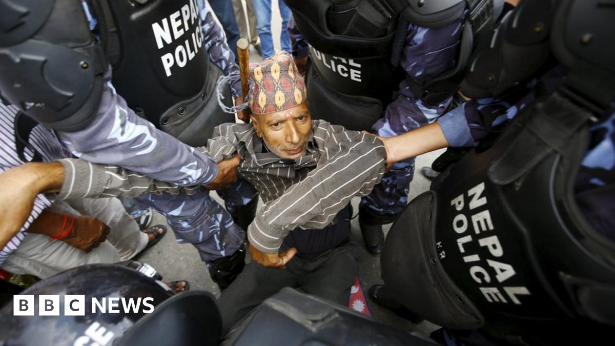 Why is Nepal's new constitution controversial? - BBC News