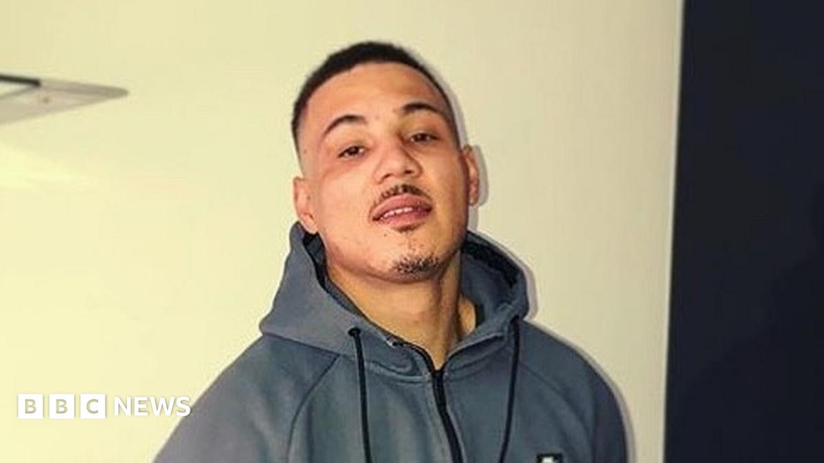 Second murder charge over Hampshire 'assault' death - BBC News