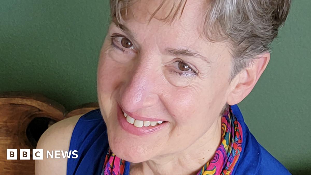 Ana Montes: Former top spy says she will live in Puerto Rico - BBC News