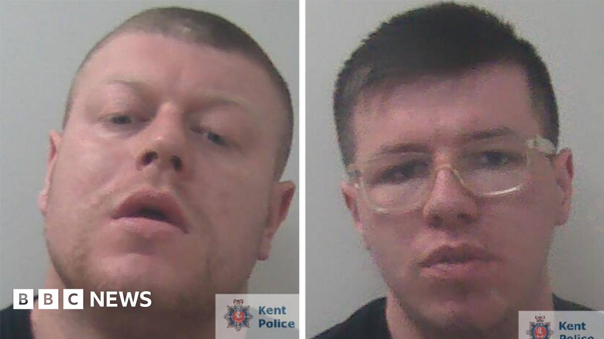 Kent bodybuilders hid steroid syringes in Sainsbury's store - BBC News