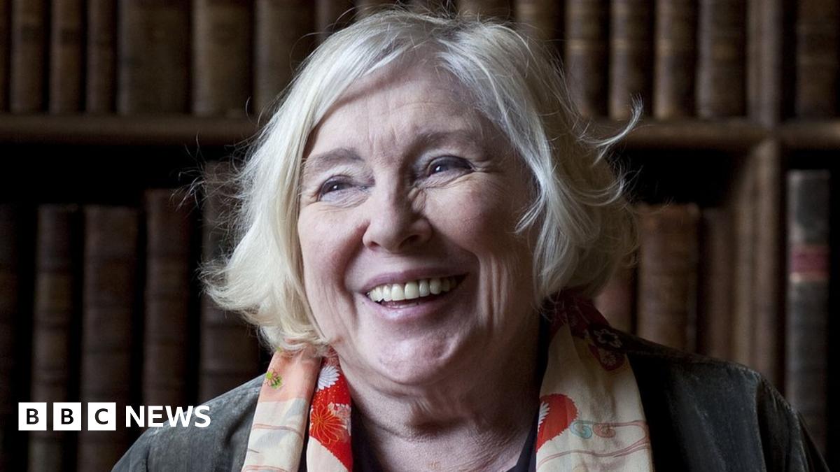 Fay Weldon: The Life and Loves of a She-Devil author dies aged 91 - BBC ...