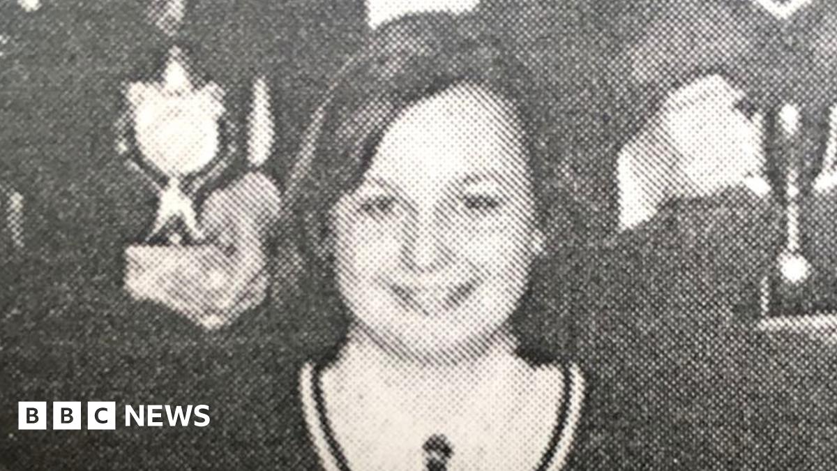 'Like a scene out of a horror movie' - Omagh bomb - BBC News