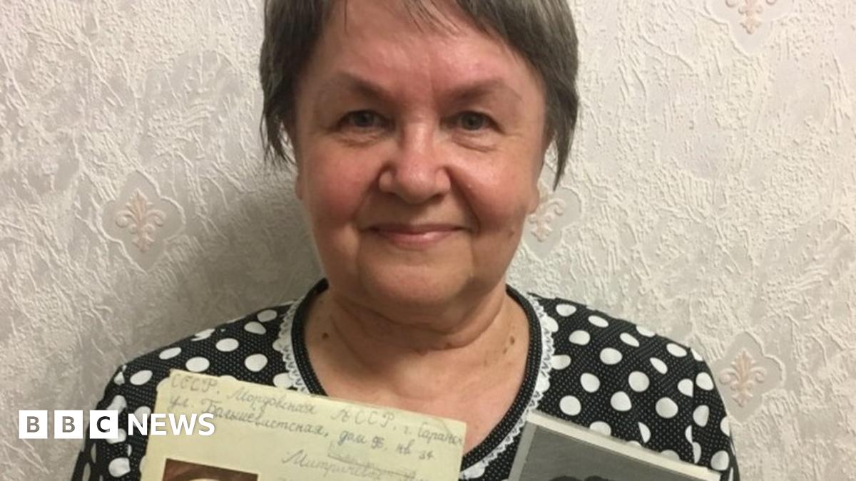 World Cup reunites Russian and Chinese pen pals after 56 years - BBC News