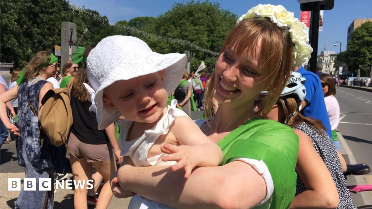 Suffrage centenary: Thousands of women celebrate in Cardiff march - BBC ...