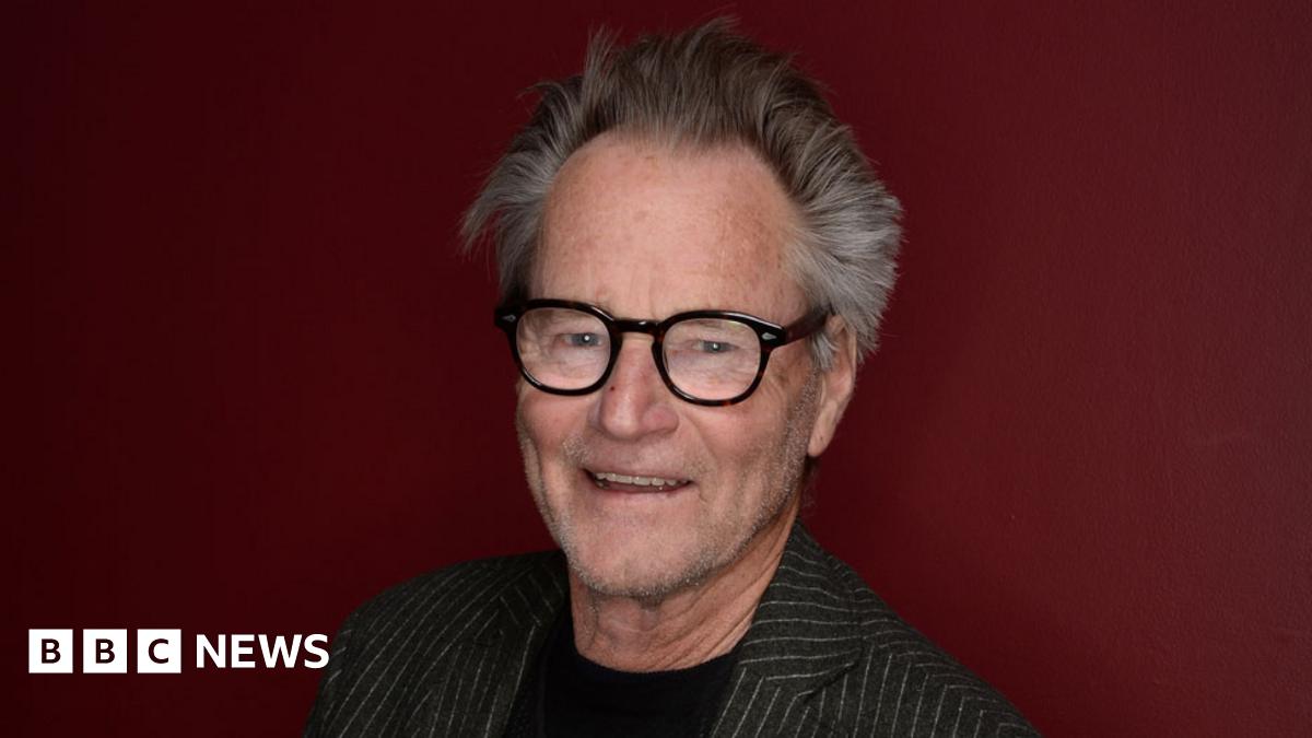 Sam Shepard: US actor and playwright dies aged 73 - BBC News
