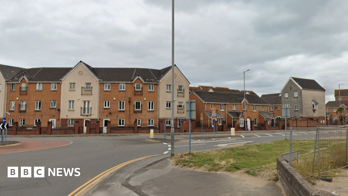 Port Talbot: Man arrested as crossbow found at attack scene - BBC News