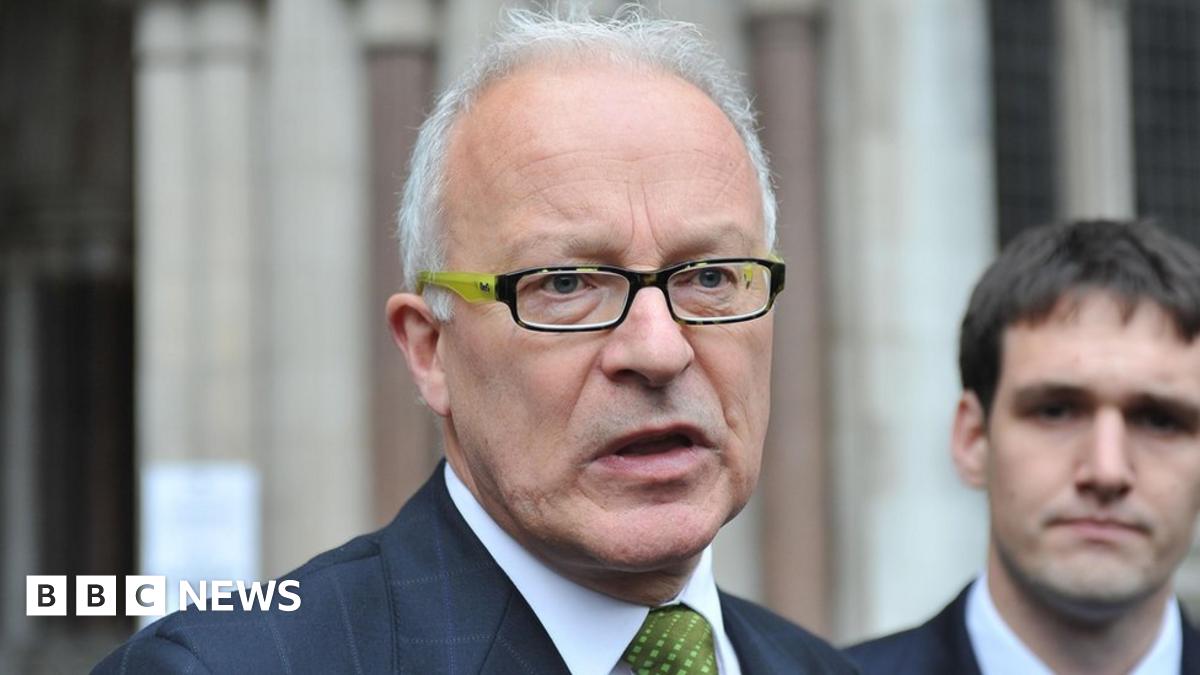 Phil Shiner: Former lawyer denies fraud over Iraq war claims - BBC News