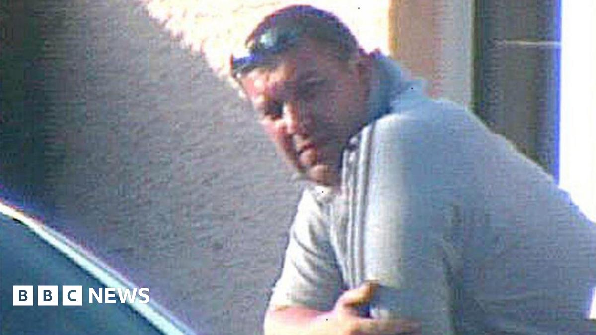 Troubles: Murder trial told RUC had chance to arrest alleged killer ...