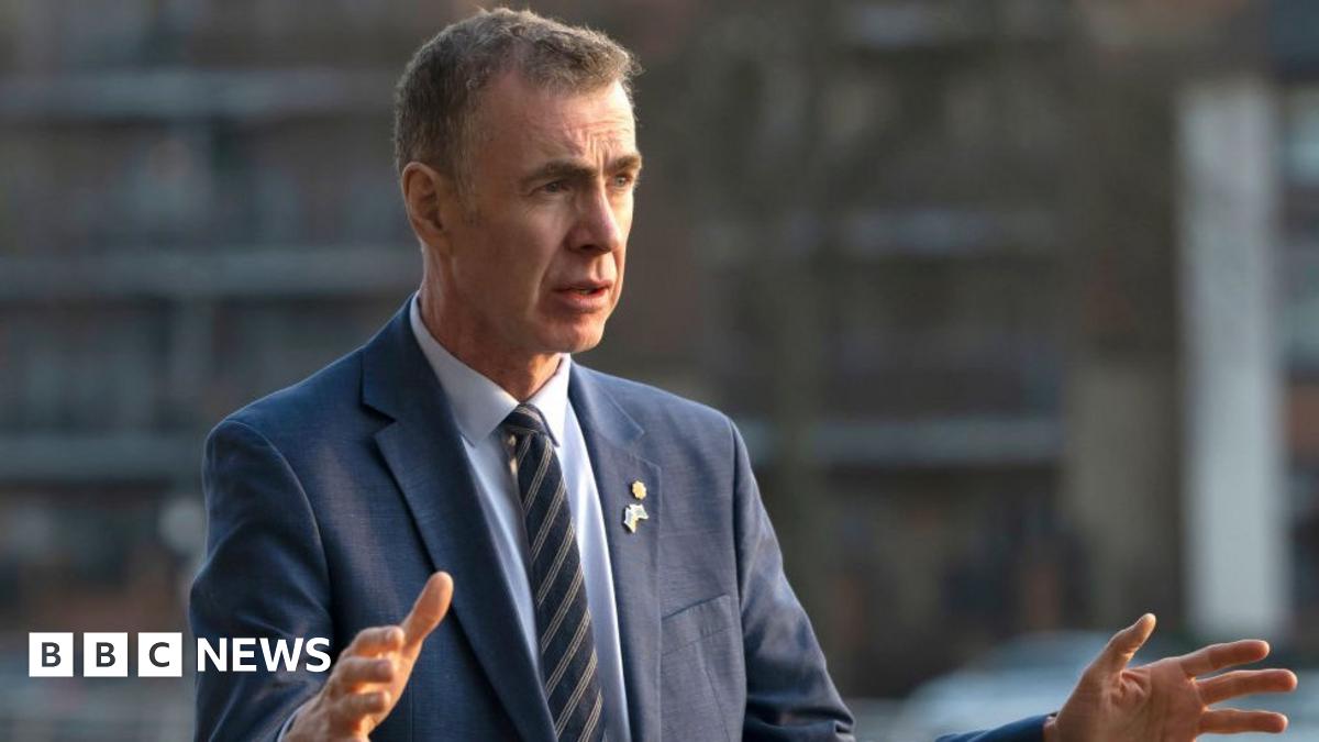 Plaid Cymru leader Adam Price quits after damning report - BBC News
