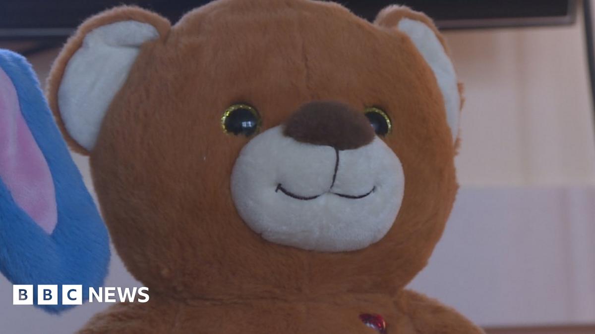 You'd better watch out for hackable toys says expert - BBC News