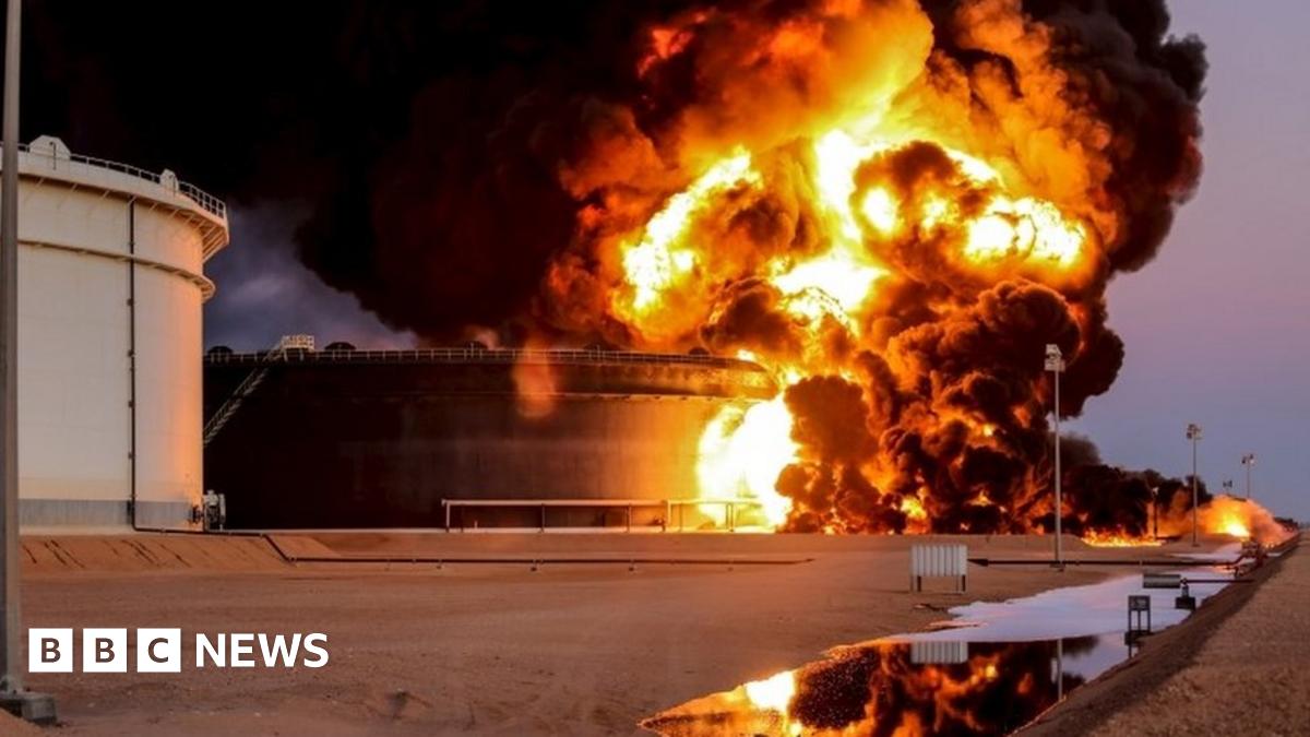 Islamic State foothold in Libya poses threat to Europe - BBC News