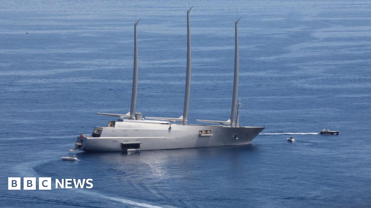 Jeff Bezos and the secretive world of superyachts - BBC News